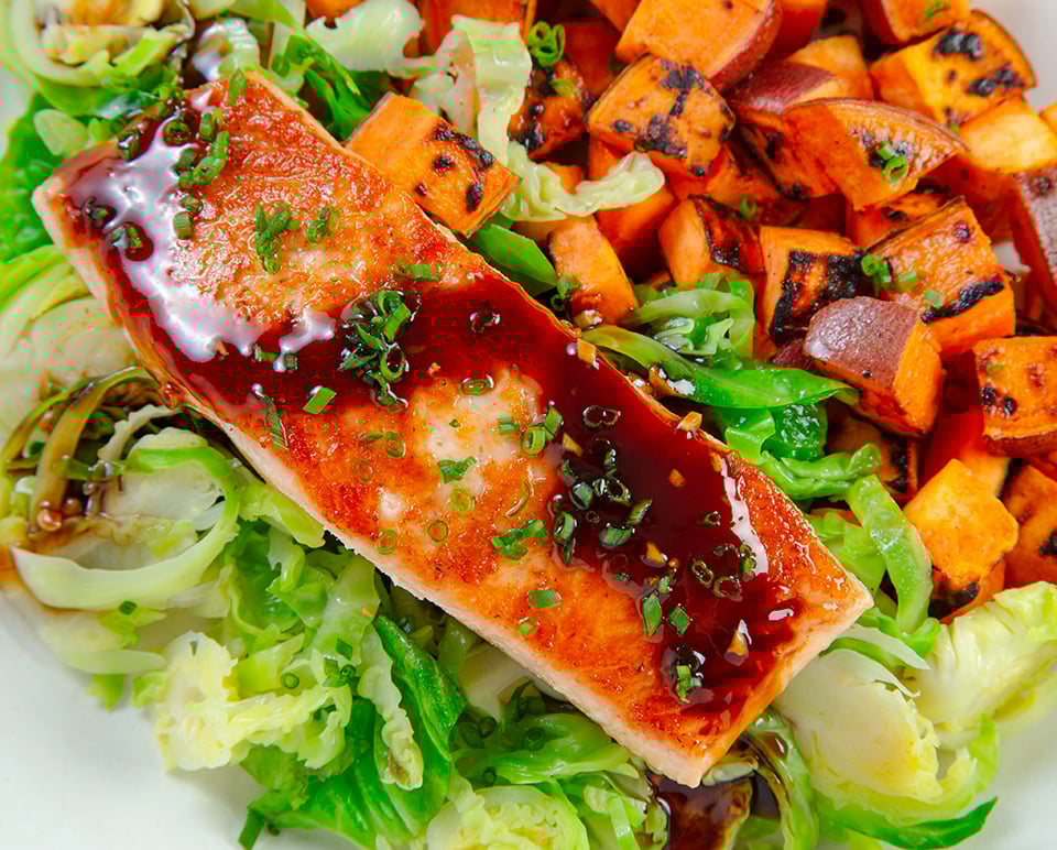 Honey Garlic Salmon - Trifecta Nutrition